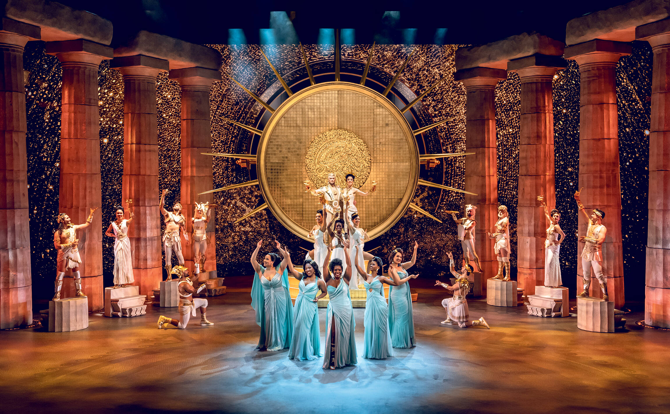 Disneys HERCULES Musical in Hamburg – Infos & Hotels von H-Hotels.com