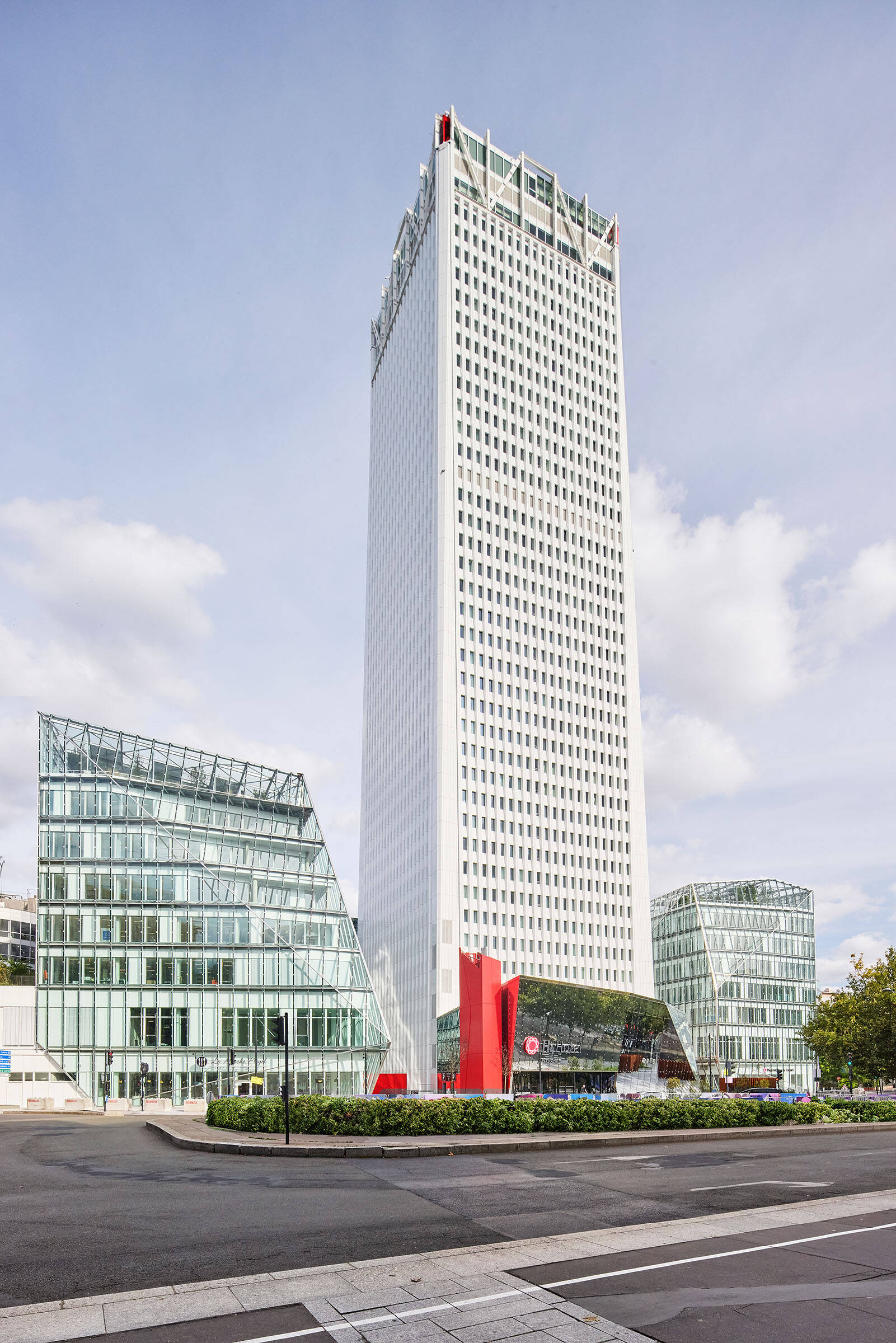 H-Hotels Group opens H4 Hotel Wyndham Paris Pleyel Resort, the largest ...